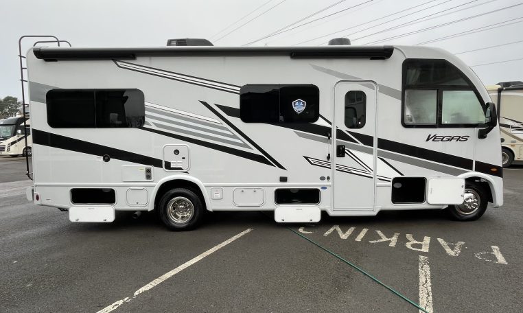 2024 THOR Vegas 25.7 Special Offer On This Unit - Signature RV ...
