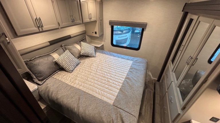 2026 THOR Luminate Range - Signature RV - Signature Motorhomes