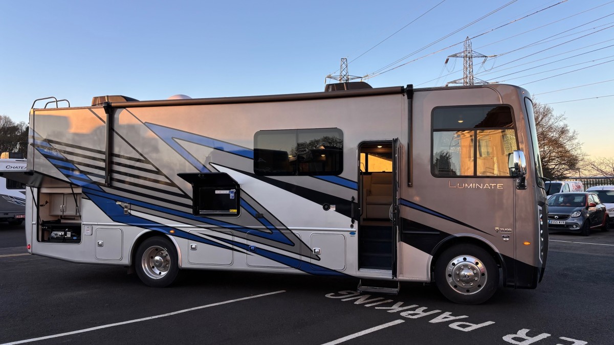2026 THOR Luminate Range - Signature RV - Signature Motorhomes