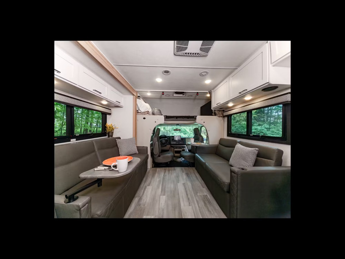 2026 THOR Outlaw Class C - Signature RV - Signature Motorhomes