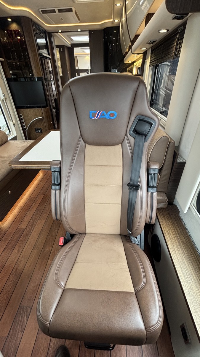 2017 Model Concorde Charisma 850L Centurion Style - Signature RV ...